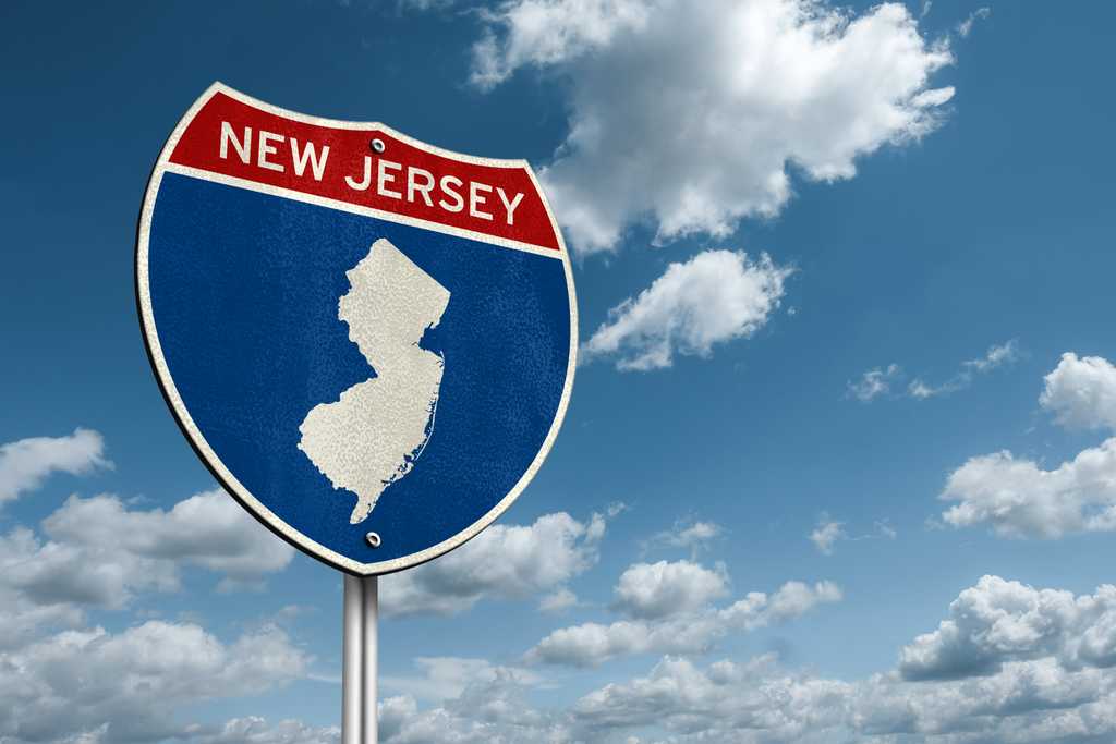 How to Sign Over Your Car Title in New Jersey (NJ)