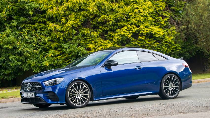 Hatchback vs. Sedan: Which One Is Right for You?